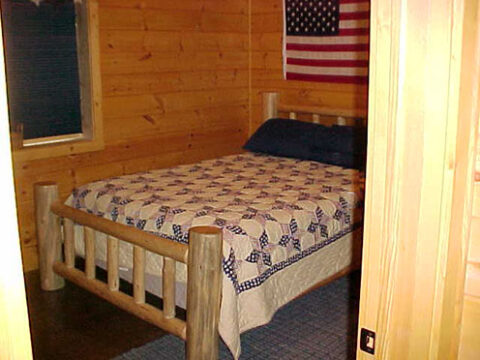 Log Theme Rooms – Rustic Log Siding for Cozy Home Interiors